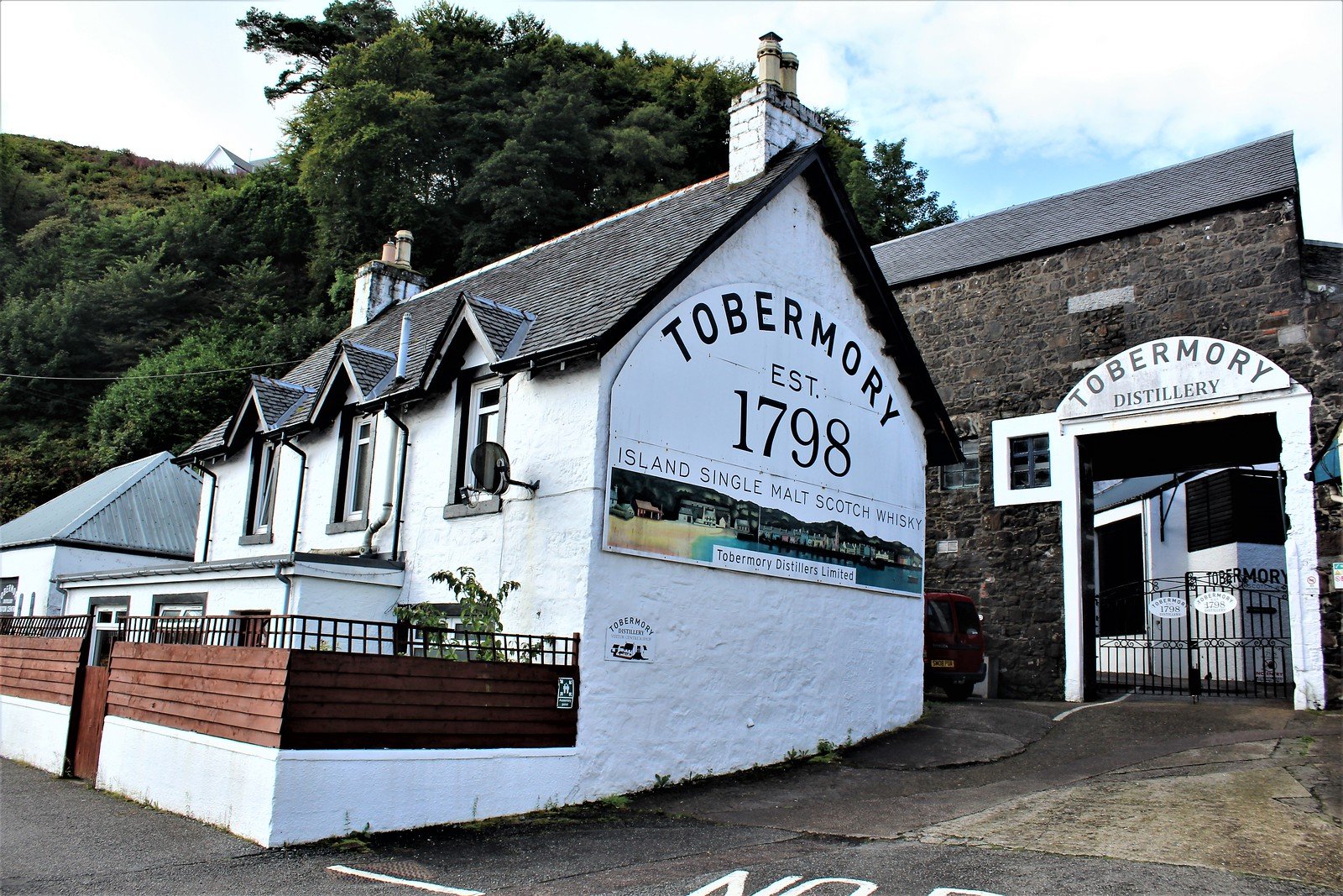 New Arrival of the Week: Tobermory distillery-only exclusives | Master of Malt blog